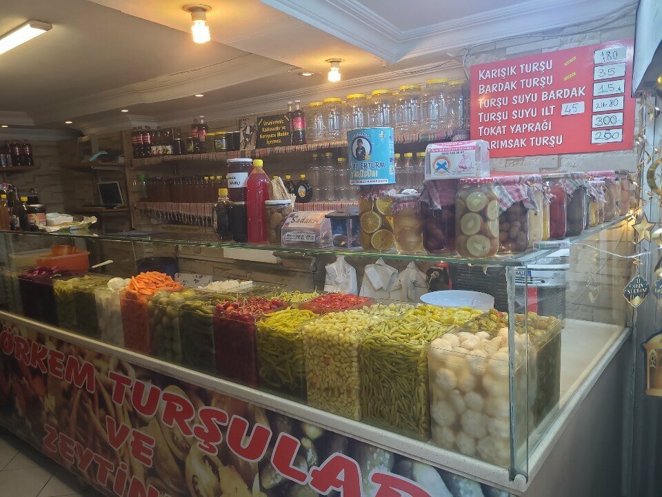 Gıda pazarı 500 Evler Turşucusu, İstanbul, foto