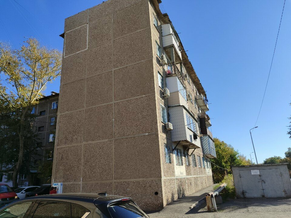 Su satışı Tretiy kran, Karağandı, foto