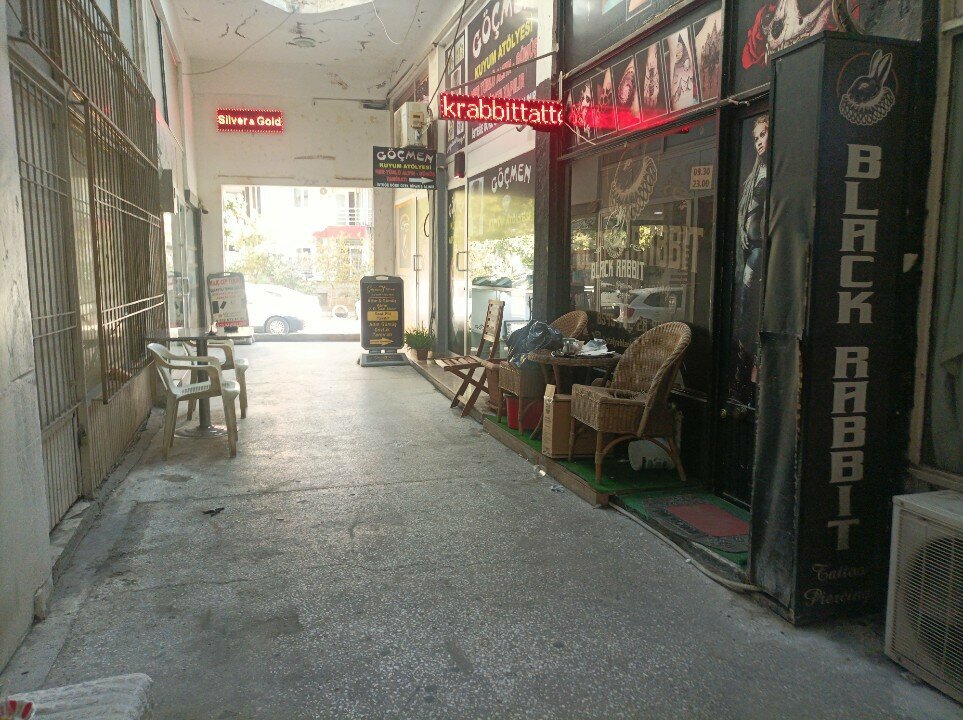 Dövmeciler Black Rabbit Tattoo, Antalya, foto