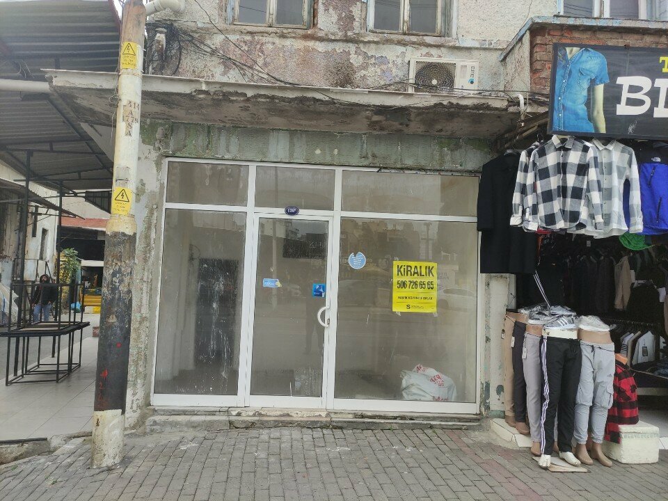 Eczaneler Ozan Özcan Eczanesi, İzmir, foto