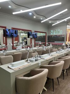 Selfie nail & beauty club (Yevrazii Square No:2, Moscow), güzellik salonu  Moskova'dan