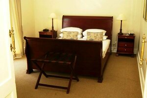 Redlands Hotel Pty Ltd (KwaZulu-Natal Province, Umgungundlovu, Msunduzi, Pietermaritzburg), otel  Pietermaritzburg'den