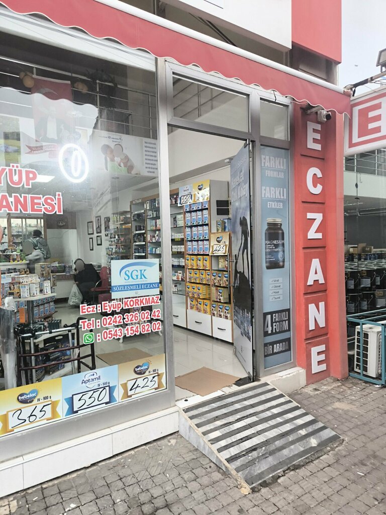 Eczaneler Eyüp Eczanesi, Antalya, foto