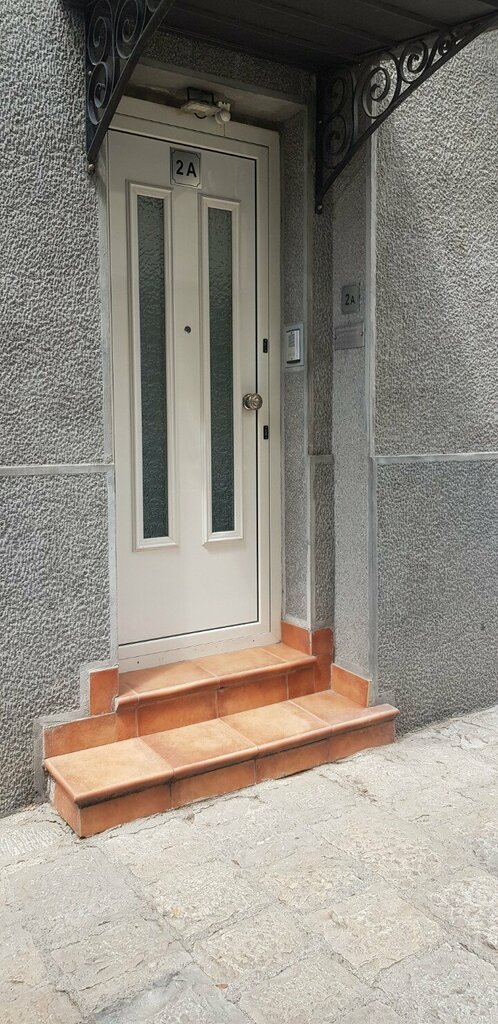 Özel ağız ve diş sağlığı klinikleri ve muayenehaneleri Raščanin, Belgrad, foto