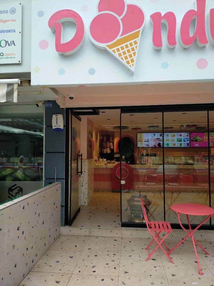 Dondurmacılar Dondurma Dükkanı, Antalya, foto