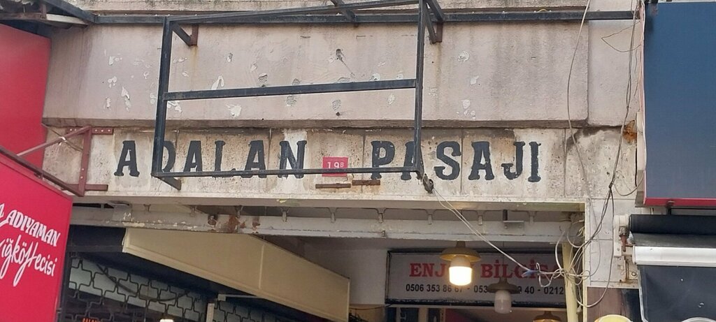 Yardım kuruluşları Emav Kültür Merkezi, İstanbul, foto