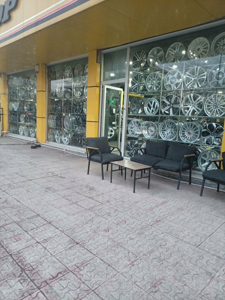 Jant ve lastikçiler Dunlop Lastik, Bursa, foto
