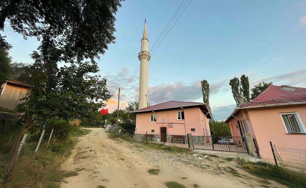 Muhtarlıklar Deretepe Köy Muhtarlığı, Araç, foto
