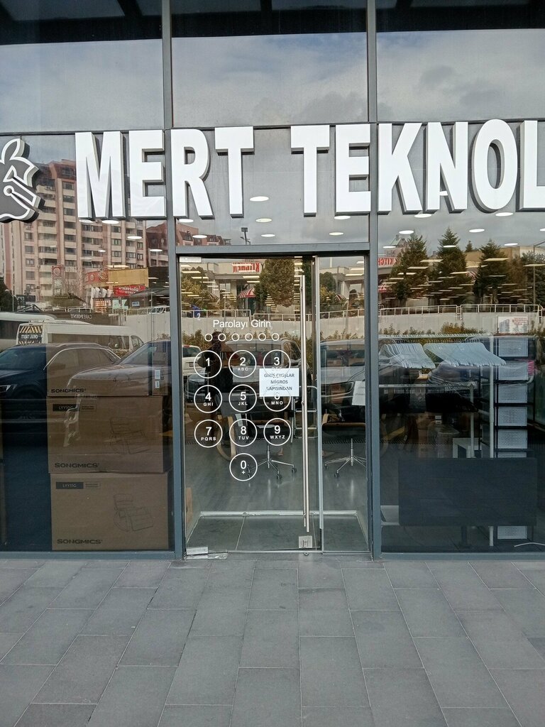 Elektrik ve elektrikli ürün mağazası Mert Teknoloji, İstanbul, foto