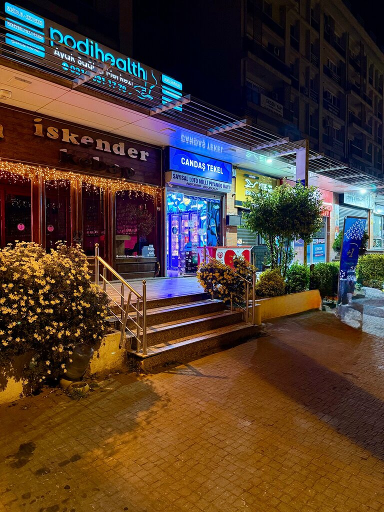 Bira dükkanı Candaş Tekel, İstanbul, foto