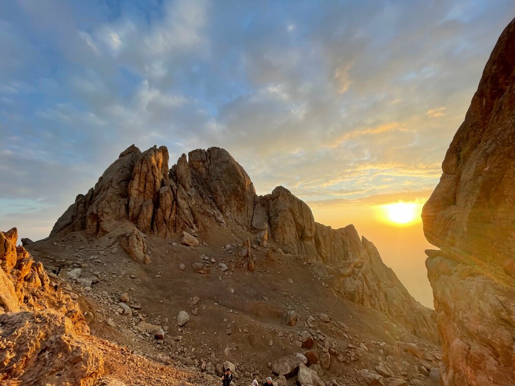 Dağ zirvesi Şalbuzdağ, Dağıstan, foto
