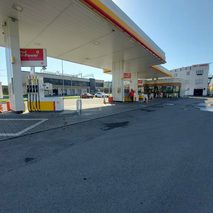 Benzin istasyonu Shell, Novokuznetsk, foto