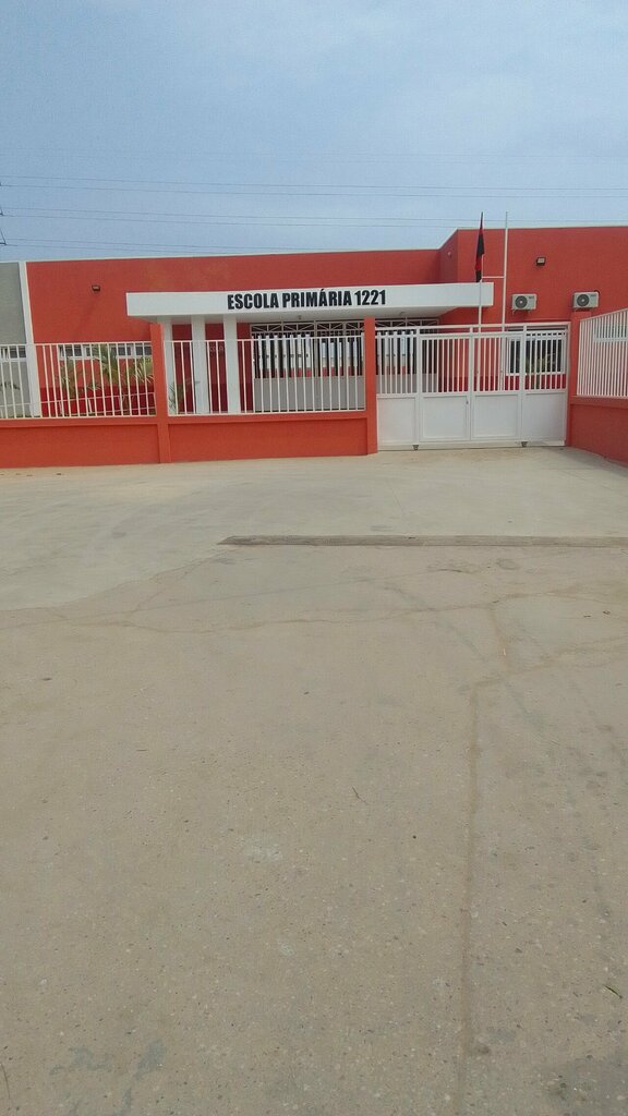 i̇lkokul Escola Primaria 1221, Loanda, foto