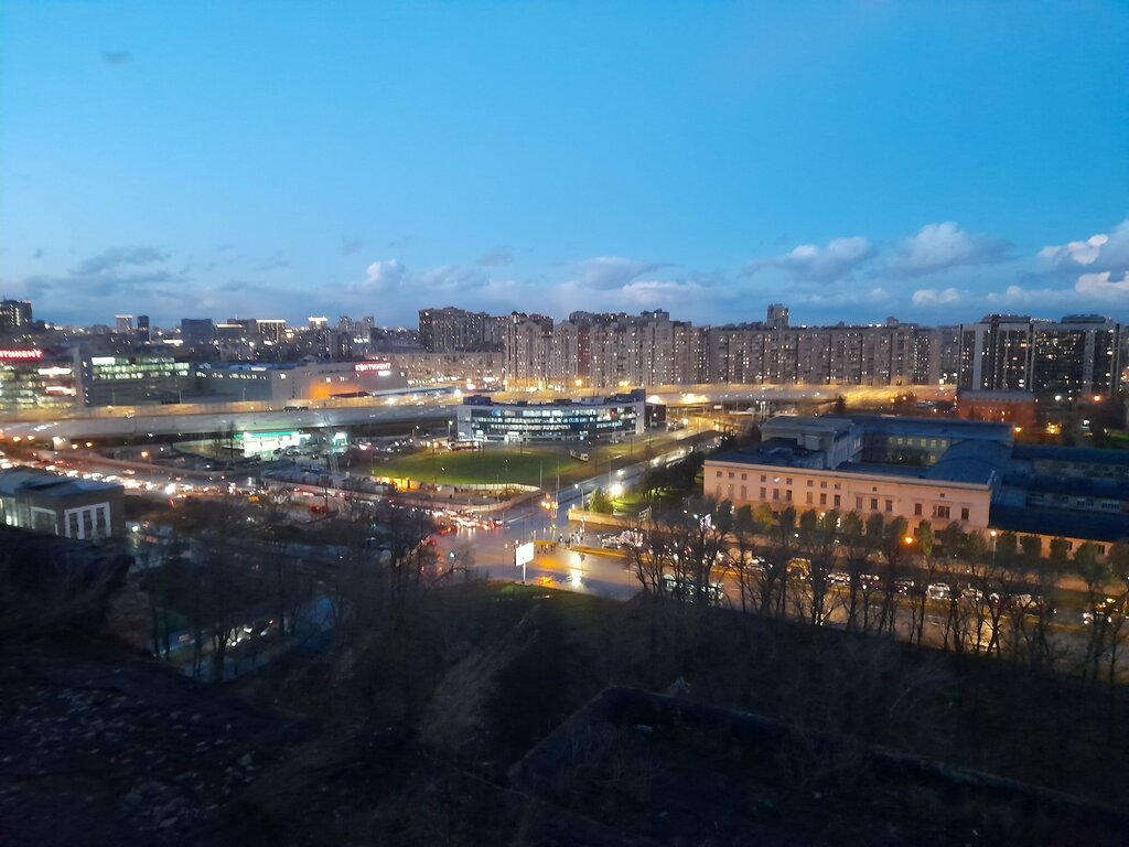 Unutulmaz olayların yeri Ленинградский мясокомбинат имени С.М. Кирова, Saint‑Petersburg, foto
