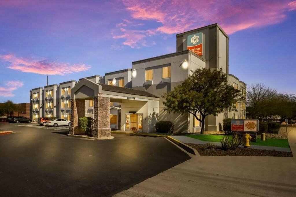 Otel SureStay Plus by Best Western Mesa Superstition Springs, Mesa, foto