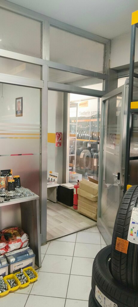 Jant ve lastikçiler Çelikoğlu Lojistik, Fethiye, foto