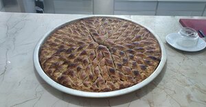 Buğra Kebap ve Pide Salonu (Camikebir Mah., Cumhuriyet Cad., No:55, Dinar, Afyonkarahisar), kafe  Dinar'dan