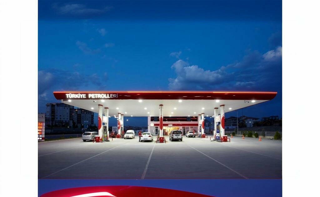 Benzin istasyonu Türkiye Petrolleri, Akşehir, foto