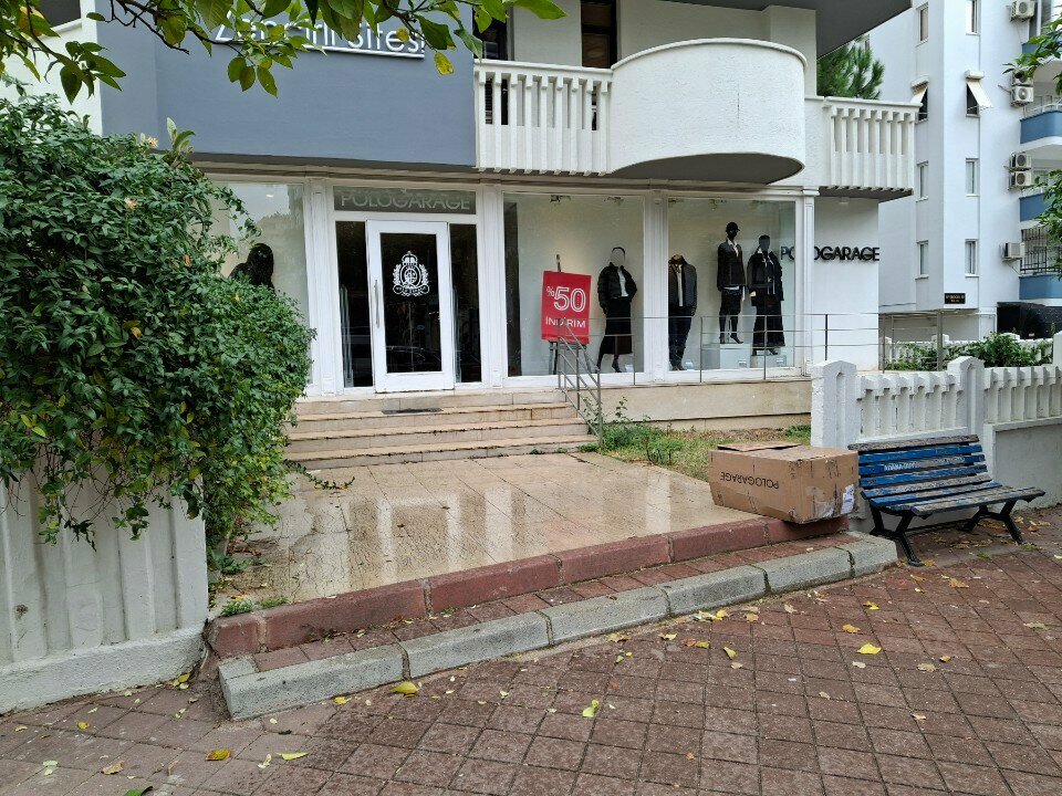 Giyim mağazası Pologarage, Adana, foto