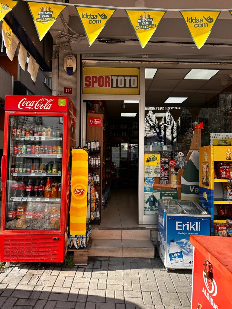 Alkollü içecekler Çiçek Kuruyemiş Tekel, İstanbul, foto