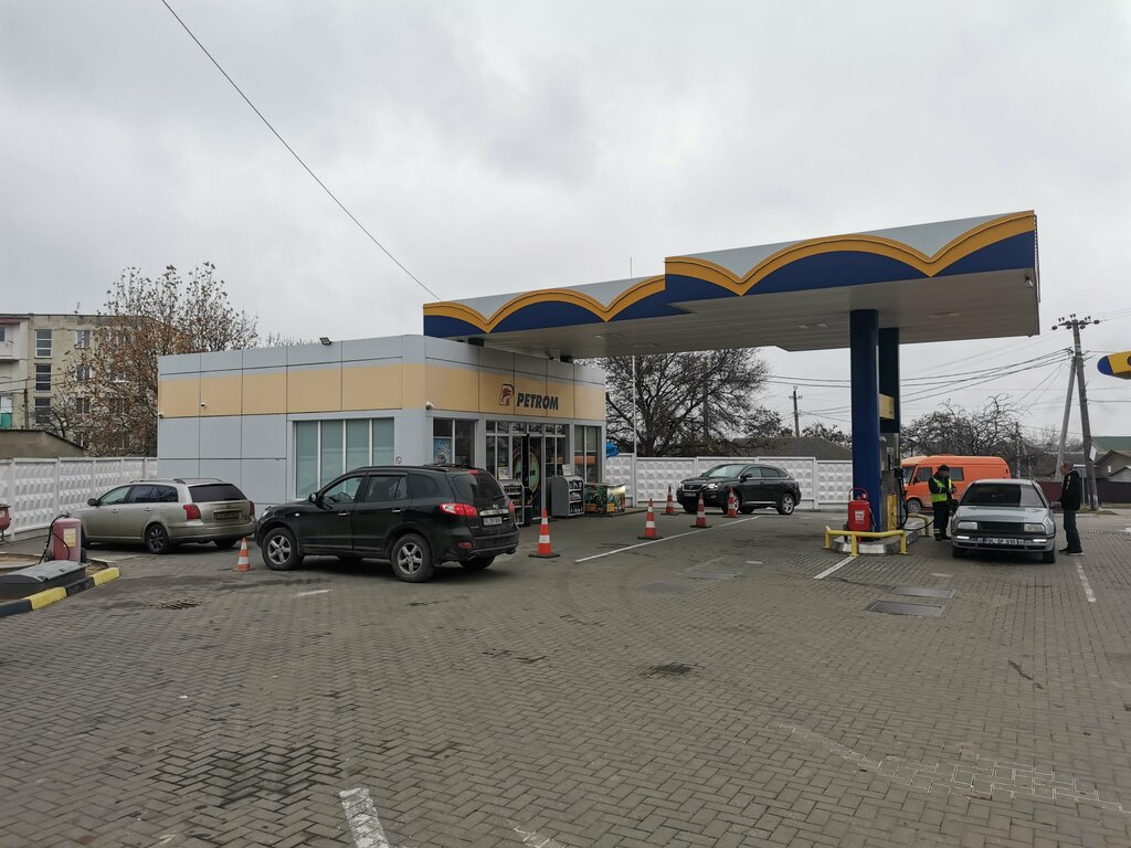 Benzin istasyonu Petrom, Beltsi, foto