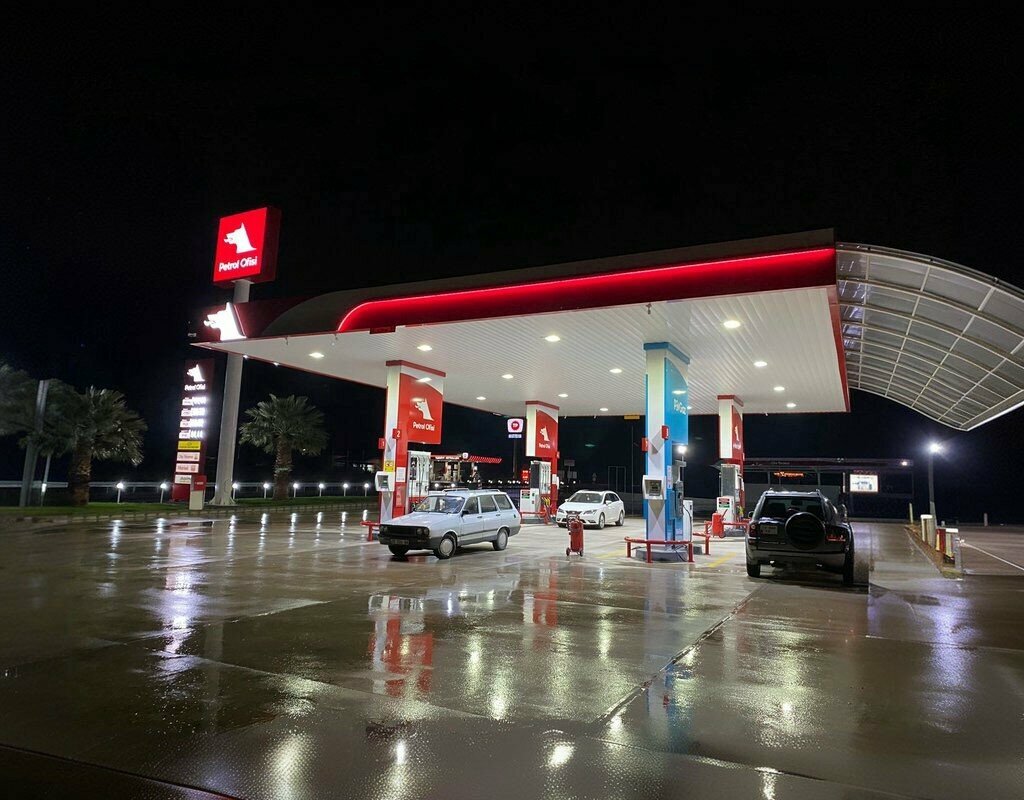 Benzin istasyonu Petrol Ofisi, Dikili, foto