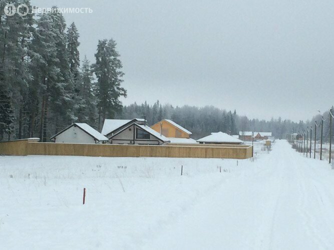 Yazlık yerleşim Череменецкое, Saint‑Petersburg ve Leningradskaya oblastı, foto
