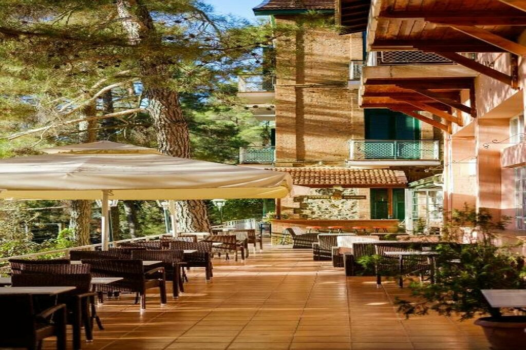 Otel New Helvetia Hotel, Dünya, foto