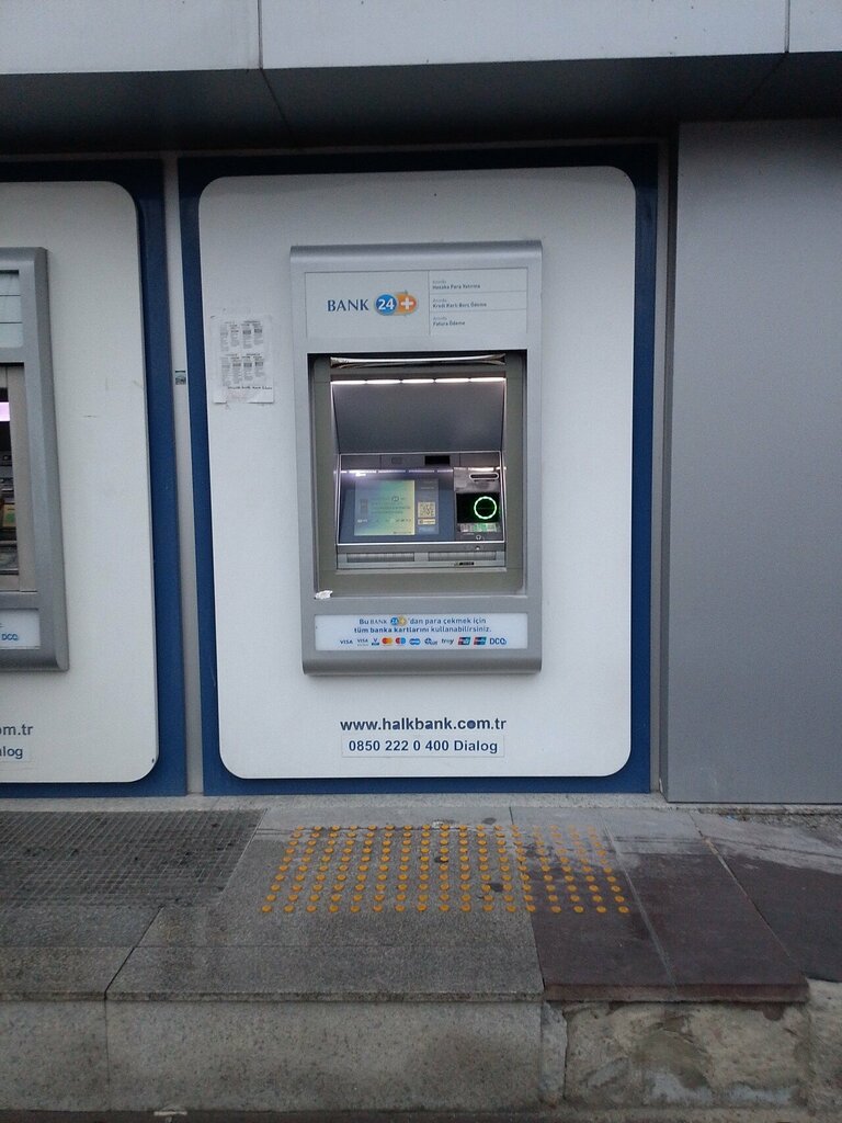 ATM'ler Halkbank ATM, İstanbul, foto
