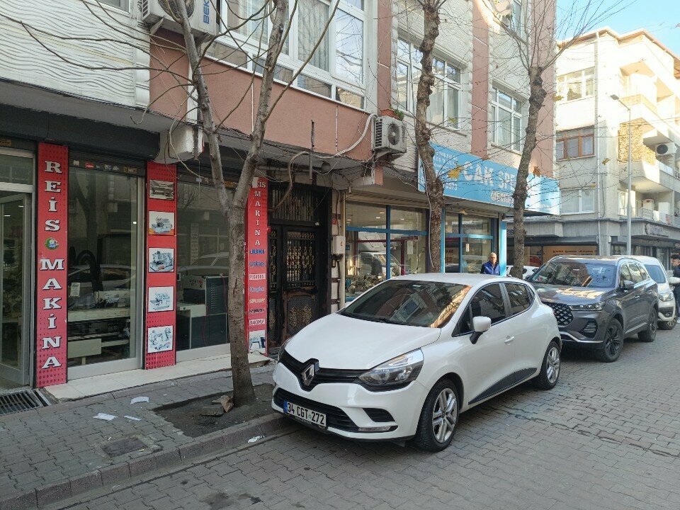 Dikiş ve örgü makinaları Reis Makine, İstanbul, foto
