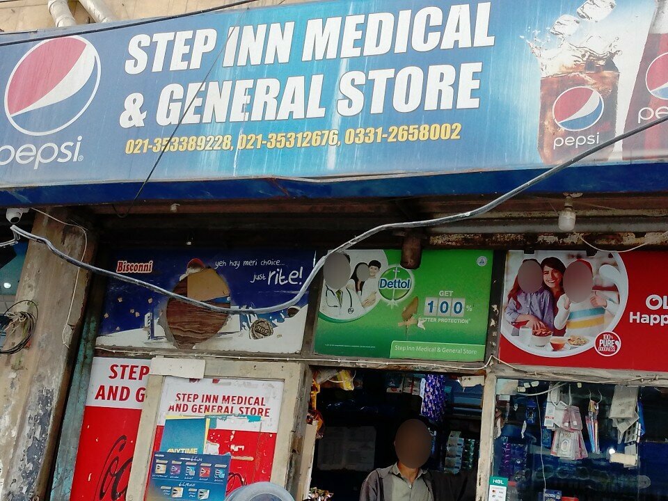 Eczaneler Step inn, Karaçi, foto