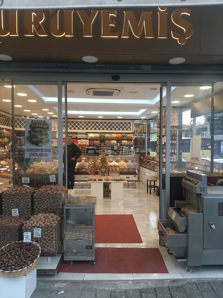 Kuruyemiş, atıştırmalık, kuru meyve Kuruyemişçi, İstanbul, foto