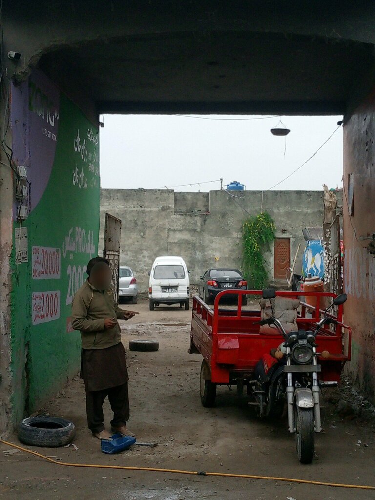 Otopark alanı Car Parking, Rawalpindi, foto