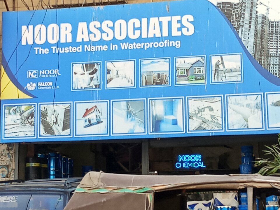 Boya ve cila malzemeleri üretim ve satış yerleri Noor associates, Karaçi, foto