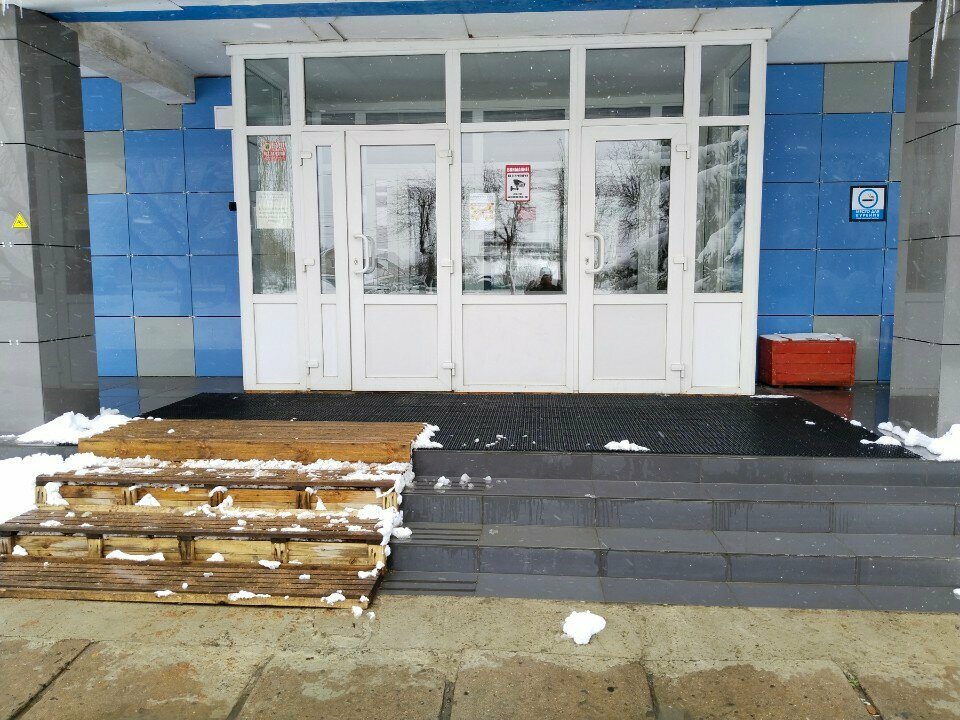 Montaj ekipmanları Hardware, house of culture, Moguilev, foto