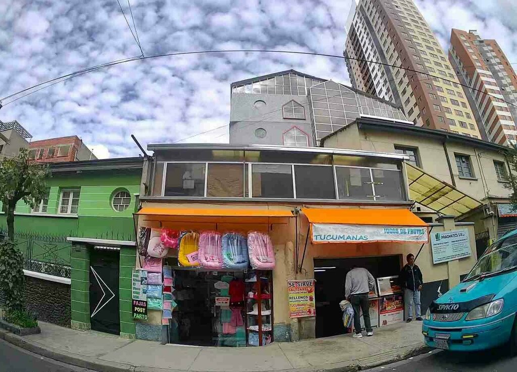 Giyim mağazası El comercio de ropa, La Paz, foto