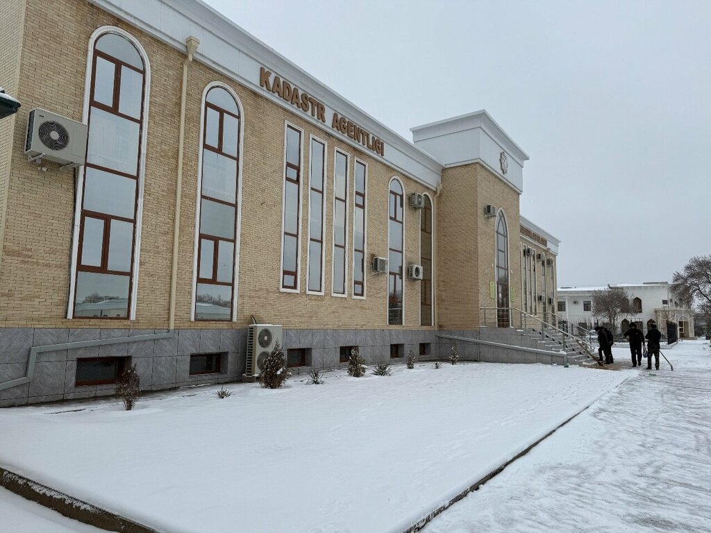 Lisanslı harita kadastro büroları Chamber of state cadastres of bukhara region, Buhara, foto