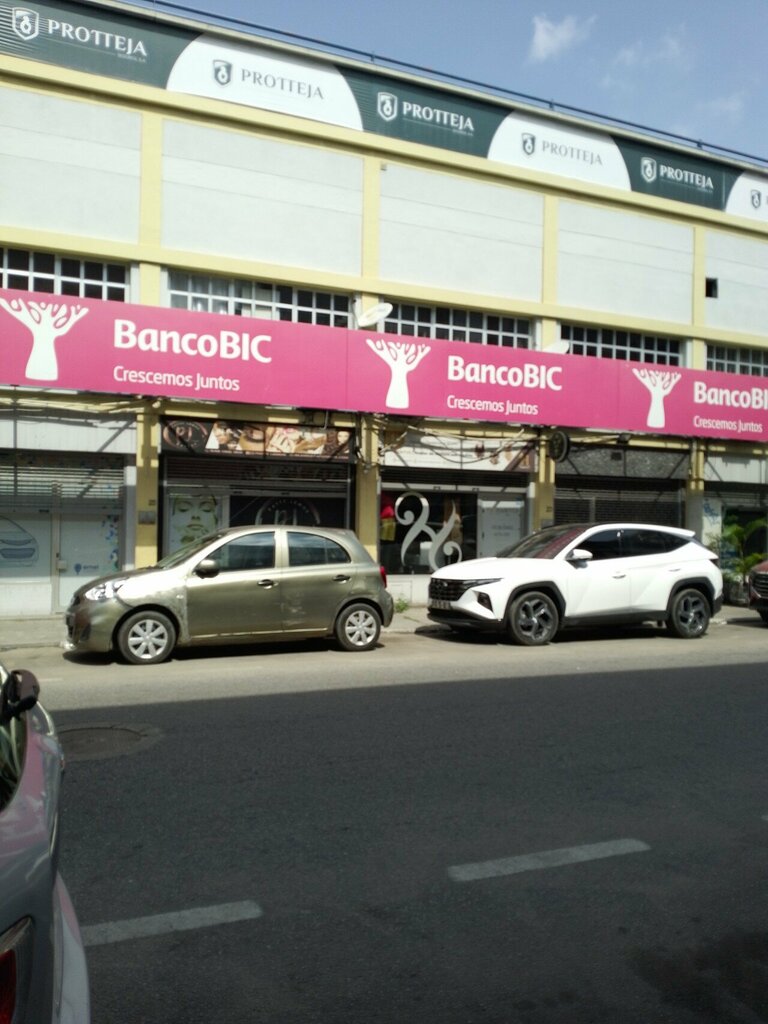 Banka Banco BIC, Loanda, foto
