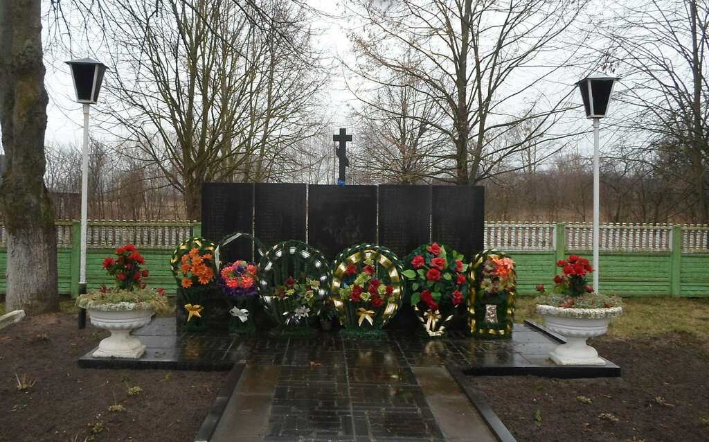 Anıt, heykel Жертвам фашизма, Brestskaya oblastı, foto