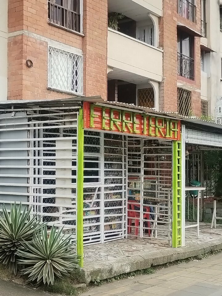 Metal mobilya Ferretería, Cali, foto