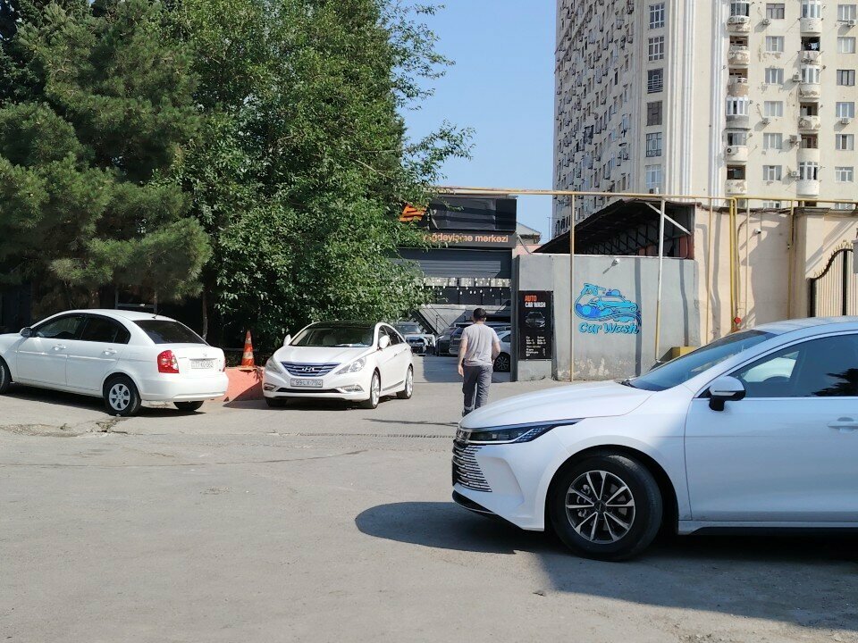 Express yağ değişim noktası Autolab, Bakü, foto