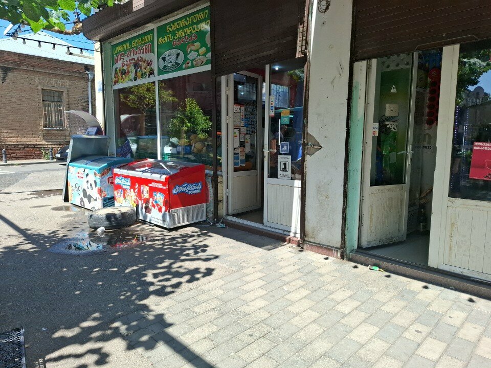Manavlar Овощи и фрукты, Tiflis, foto
