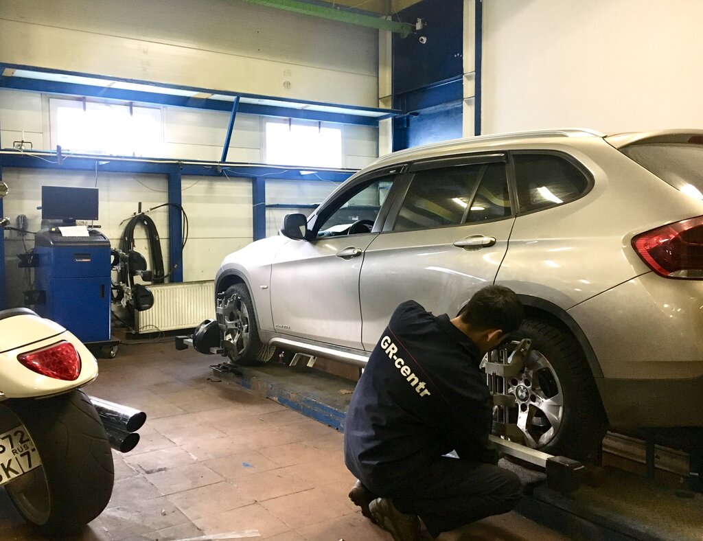 Otomobil servisi Gr-centr, BMW motor service, Moskova, foto