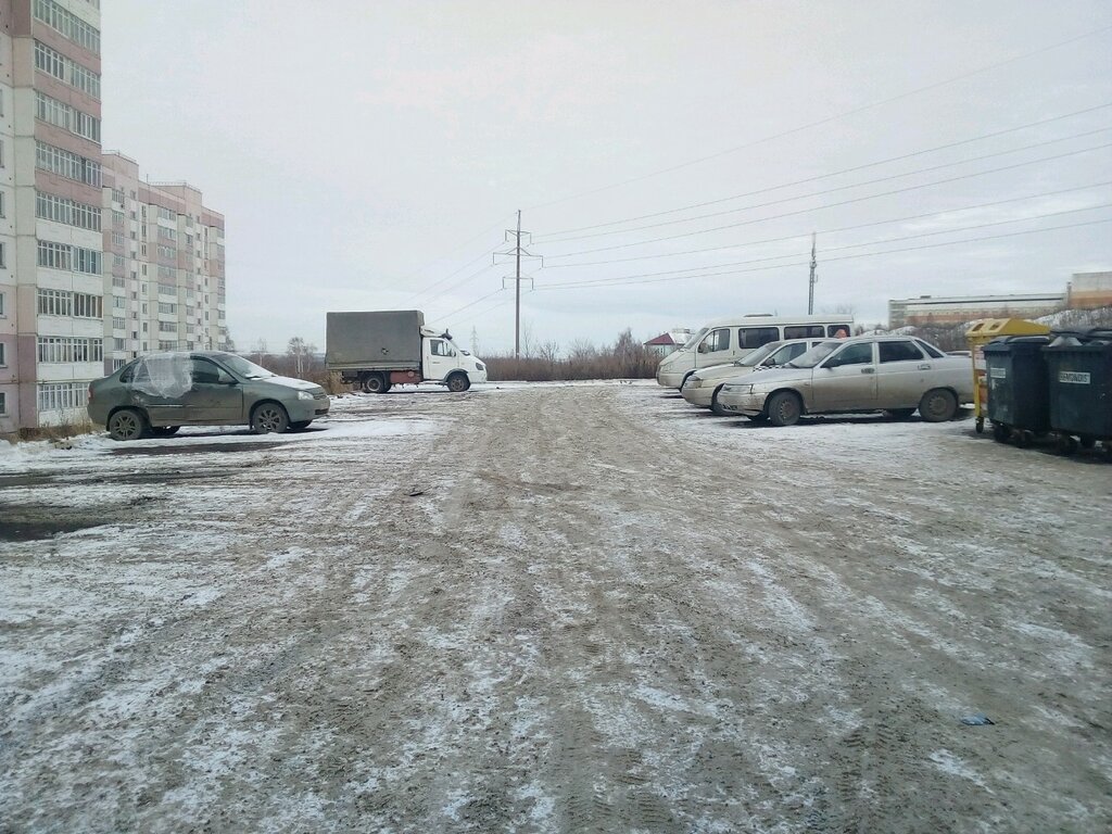 Otoparklar Parking lot, Saransk, foto