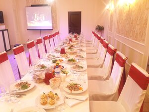 Корона (Traktovaya Street No:64Б, City of Neftekamsk), kafe  Neftekamsk'tan