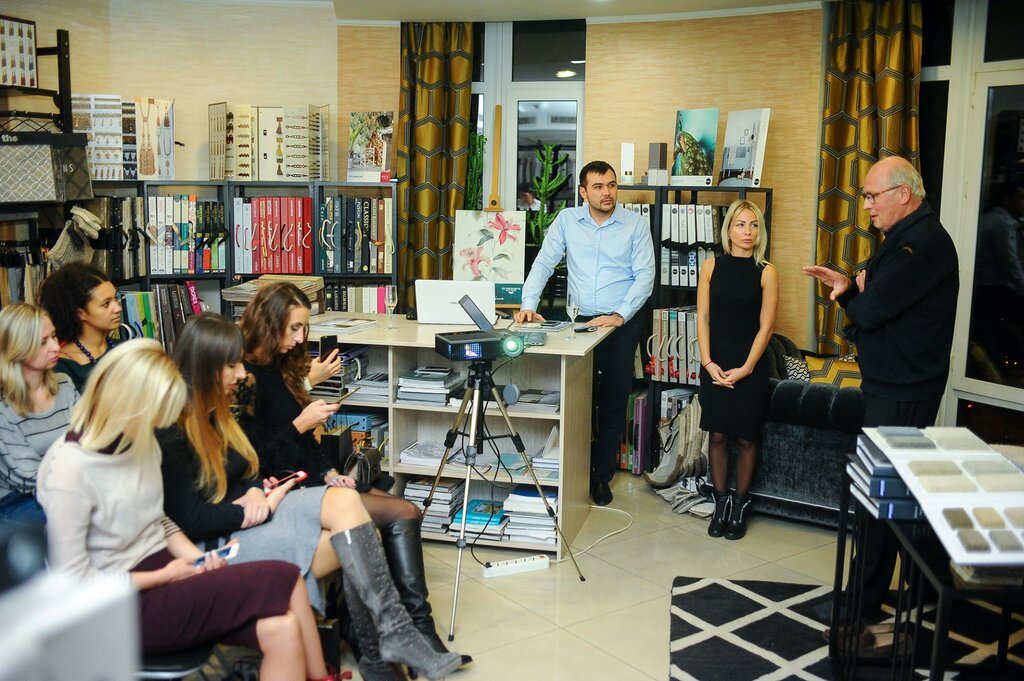 Duvar kağıdı mağazaları Decoration Club Odessa, Odesa, foto