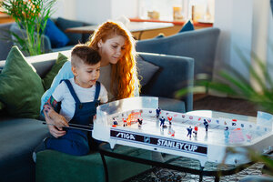 Restobar 8 (Primorskoye Highway No:593Н), restoran  Zelenogorsk'tan