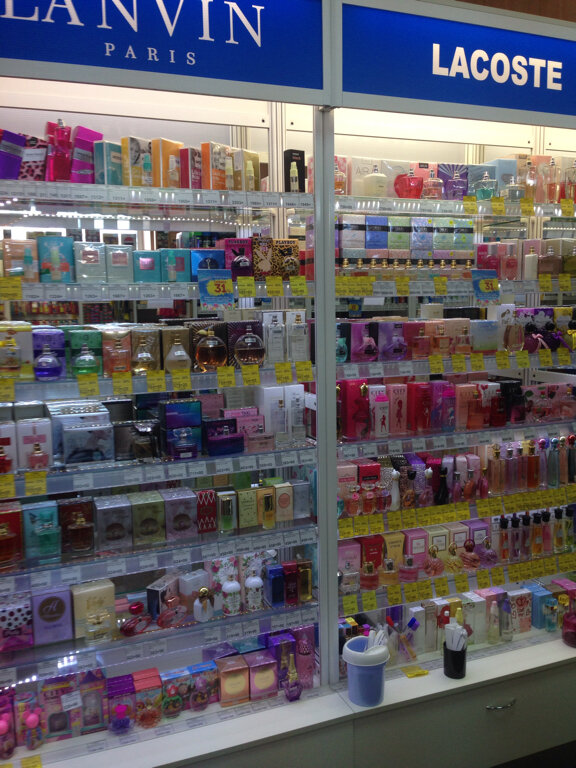 Kozmetik ve parfümeri mağazaları Parfyum, Kirovskaya oblastı, foto