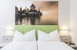 Adhhoc Hotel (Valais, Brigue, Furkastrasse, 7), otel  Valais'den