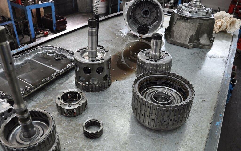 Otomatik şanzıman tamiri Auto repair service, Moskova, foto